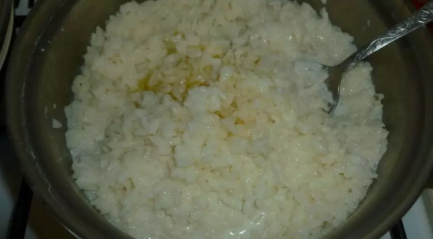 چاول کی دلی میں شہد شامل کریں