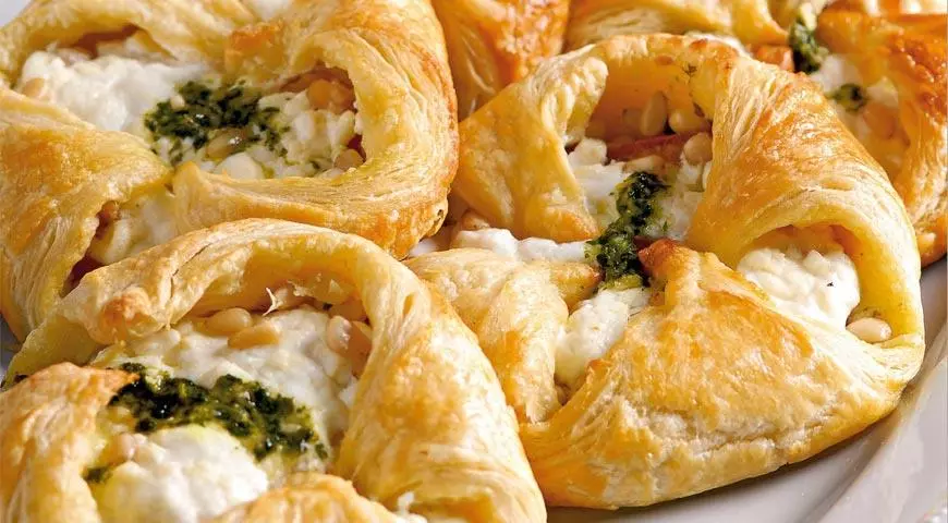 Puff pastry patties med gedost