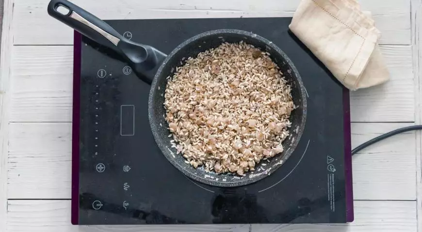 Lager foto matreiðslu uppskrift: risotto með peru og osti fondue, skref númer 3