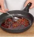 Foto de stock Receita de cocina: sopa de feixón negro con aderezo picante, paso número 5