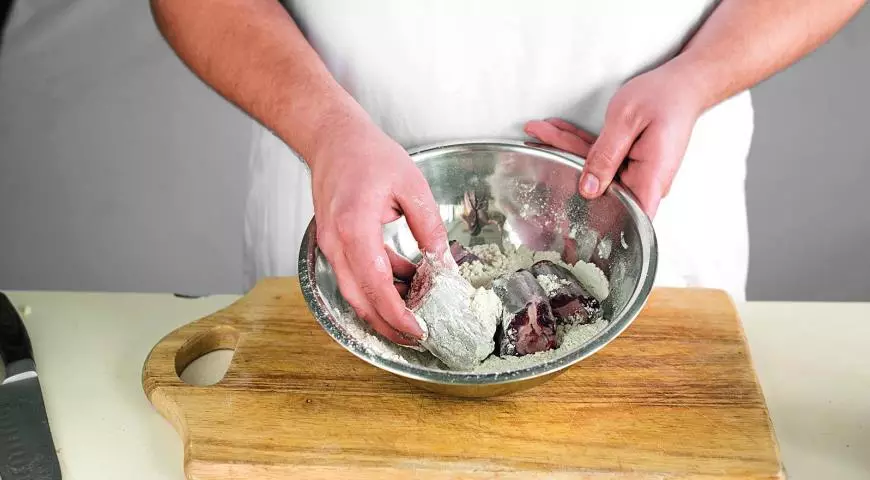 Foto de la preparación de una receta: un guiso de bulltails, paso número 3