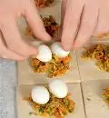 Stock Foto Receptura gotowania: Koperty z marchewką i jajkami, krok numer 2