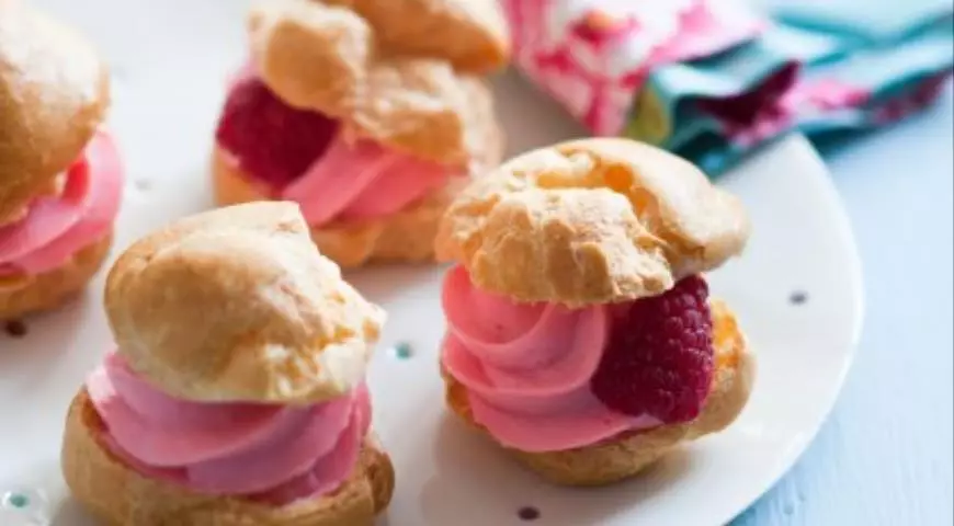 Mamina Profiteroles“Raspberry Delight”