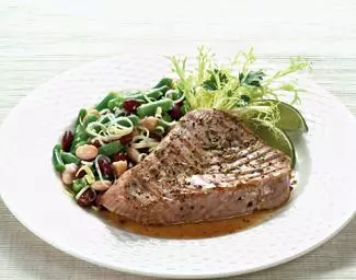 Tunfisk med friske urter og bønnesalat 2