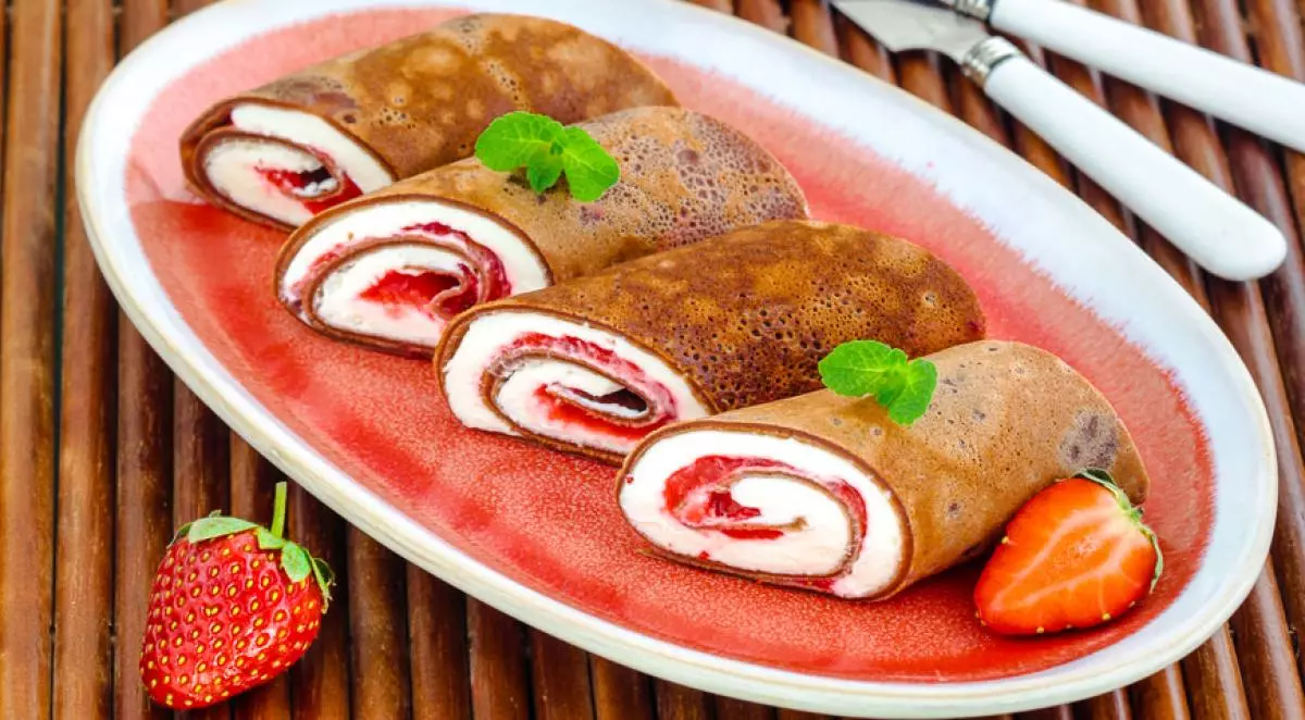 Chokoleti? Pancake Rolls.