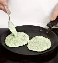 Foto de stock Receta de cocina: buñuelos verdes, paso número 3