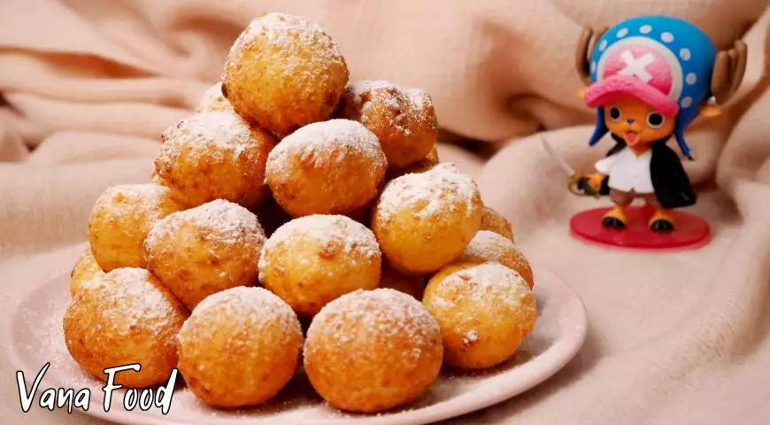 Mipira (ma donurd douts donuts ndi crupy kutumphuka)