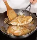 Estoque foto cozinhar receita: lasanha com frango, abóbora e pesto, passo número 1