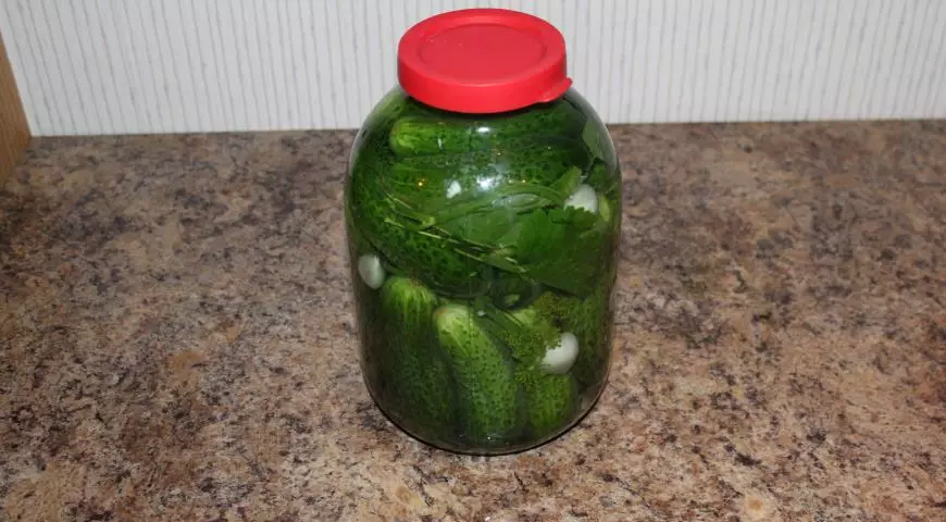 Lightweight cucumbers with hot way