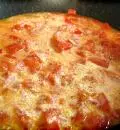 Tuangake tomat krim, terus stew