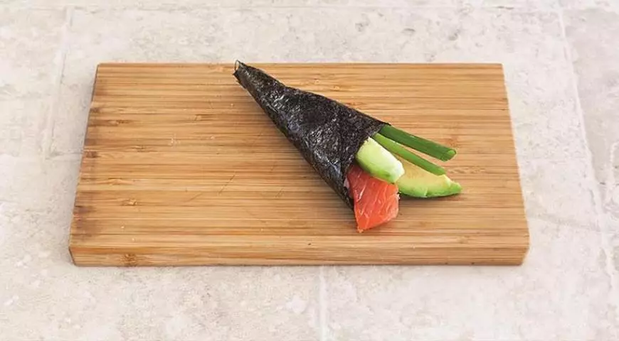 Stock Foto Cooking Recipe: Techi-Sushi, Trinn nummer 7