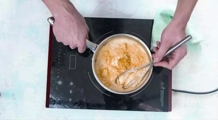 Photo Cooking Recipe: Casserole na may pinausukang picks, Step No. 4