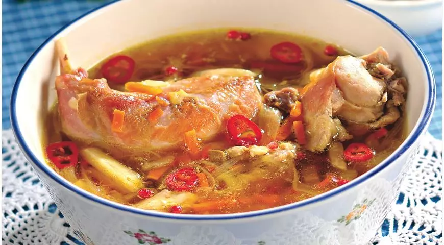 Rabbit sop met kastaiings