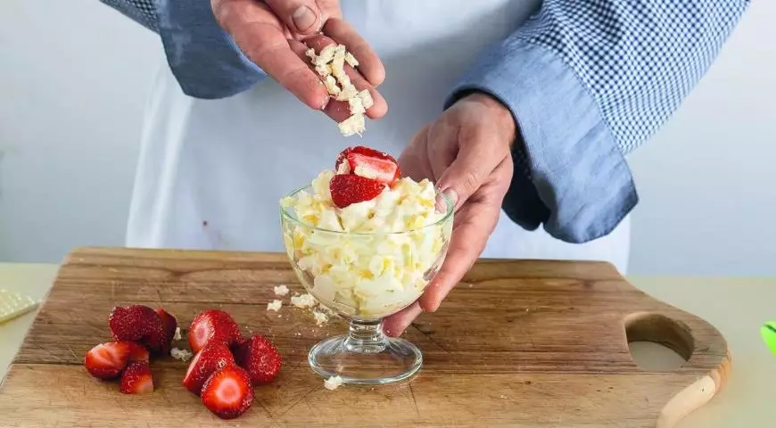 Foto Recetë gatim: Sallatë e qumështit të frutave, hapi nr. 5