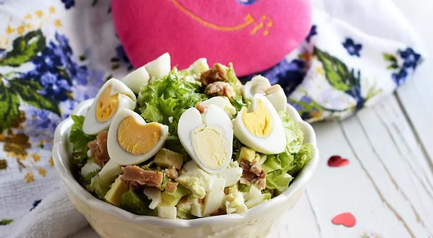 Egg Heart Salad