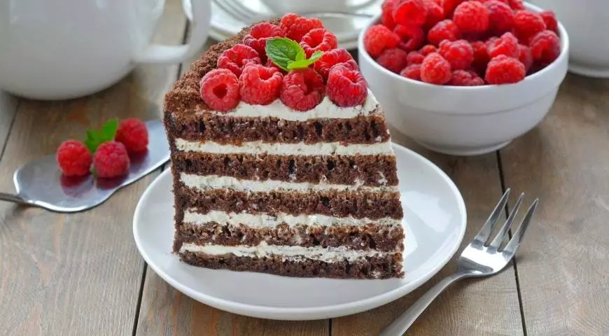 Gâteau au chocolat dans une casserole