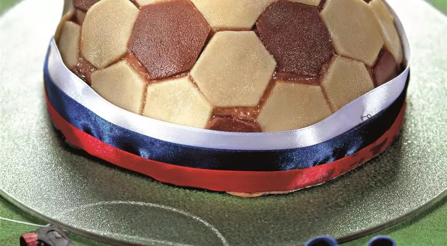 Cake soccer ball.