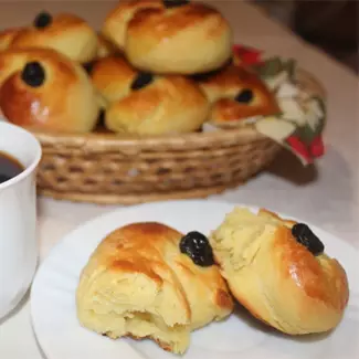 Safrana Buns Müqəddəs Lucia