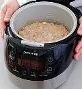 Stockfoto Koken recept: vlees braadpan met wortelen en selderij in een langzame fornuis, stap nummer 6