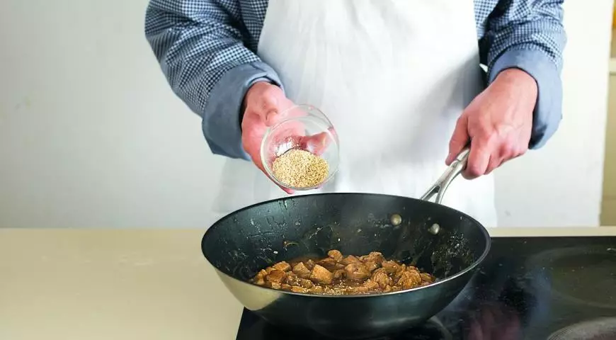 Resep masak poto: Turki dina saos pinusna, titisan 5