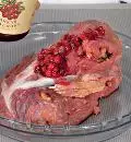 Archivio Fotografico Ricetta di cottura: carne sotto la salsa di ramberry, il punto numero 2