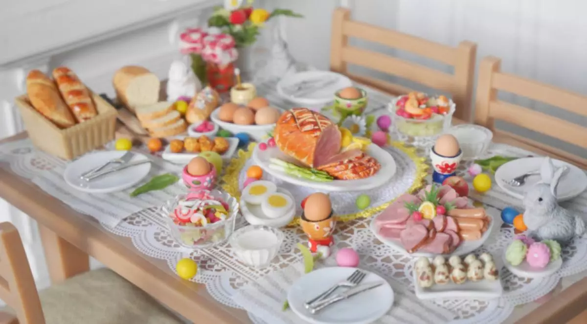 Set of easter table