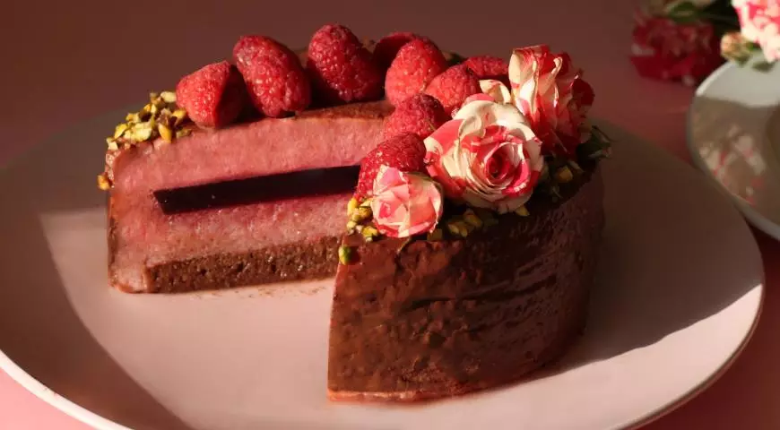 Delicious Mousse Crimson Cake With Raspberry Jelly