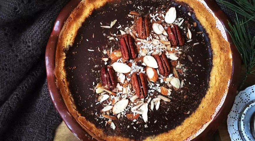 Wigali Kopi - Almond Tart karo Ganash Coklat