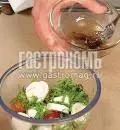 Saham Resep Memasak Foto: Salad Caprese, Langkah Nomor 3