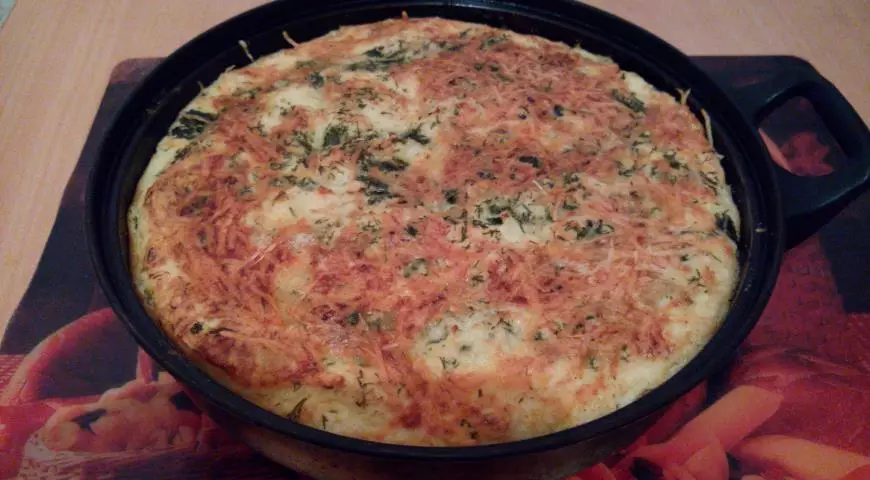 Cuidem el pastís amb un esprai al forn durant 20 minuts, gireu, traieu-lo al forn