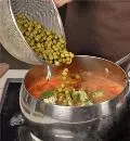 照片烹饪食谱：番茄汤用米饭和西兰花，步骤3