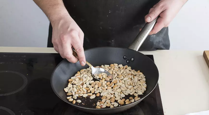 Pečenje kikiriki