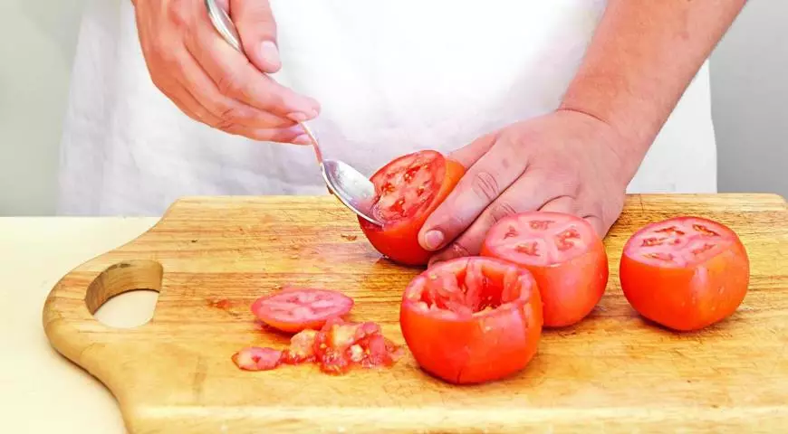 照片烹飪食譜：用鵪鶉蛋填充西紅柿，第5步