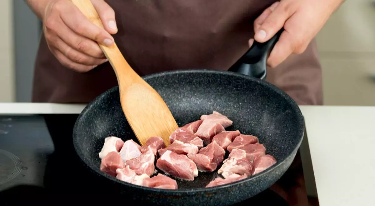 Photo de cuisson photo: tarte de bœuf et de bière fermée, étape n ° 2