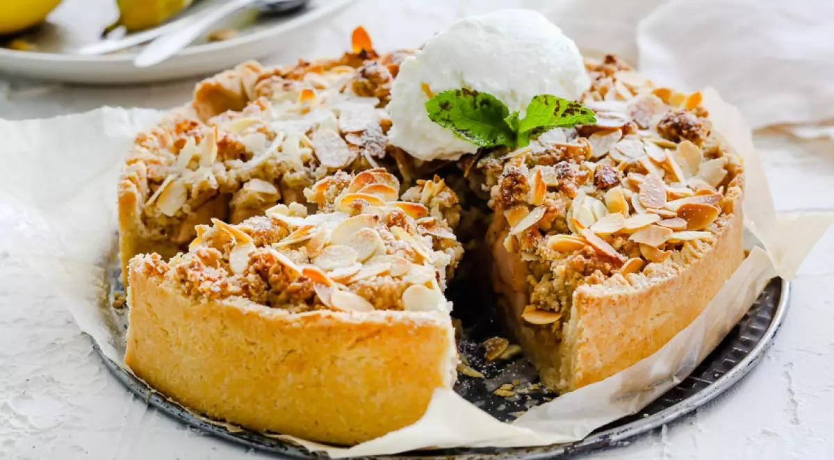 ღია PEAR PIE