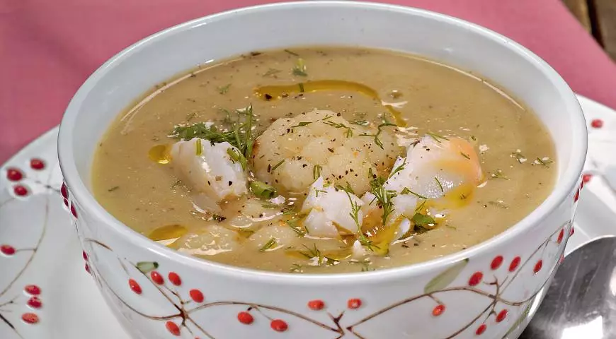 Wędzona zupa dorsza i kalafior