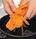 Stock Photo Cooking Recipe: salady Carrot miaraka amin'ny tantely, isa dingana 1