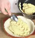 Foto van de voorbereiding van het recept: de eenvoudigste aardappelpastei, stap nummer 2