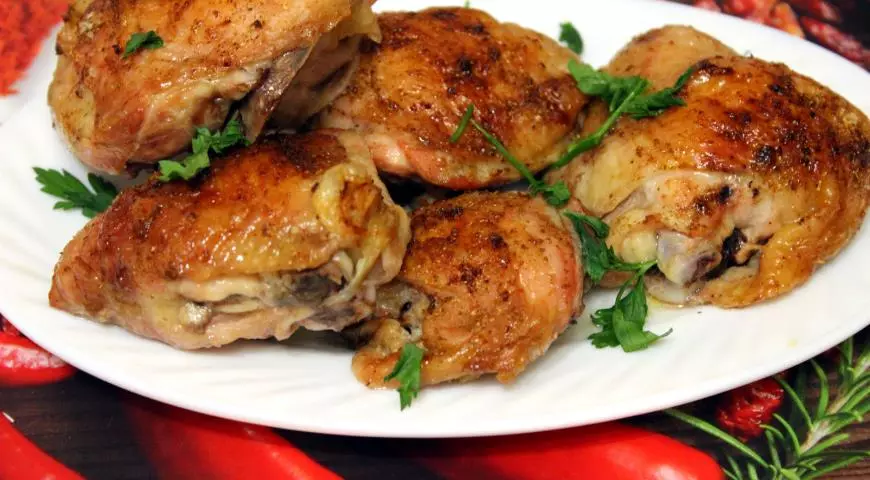 Cercas de pollo al horno fragantes