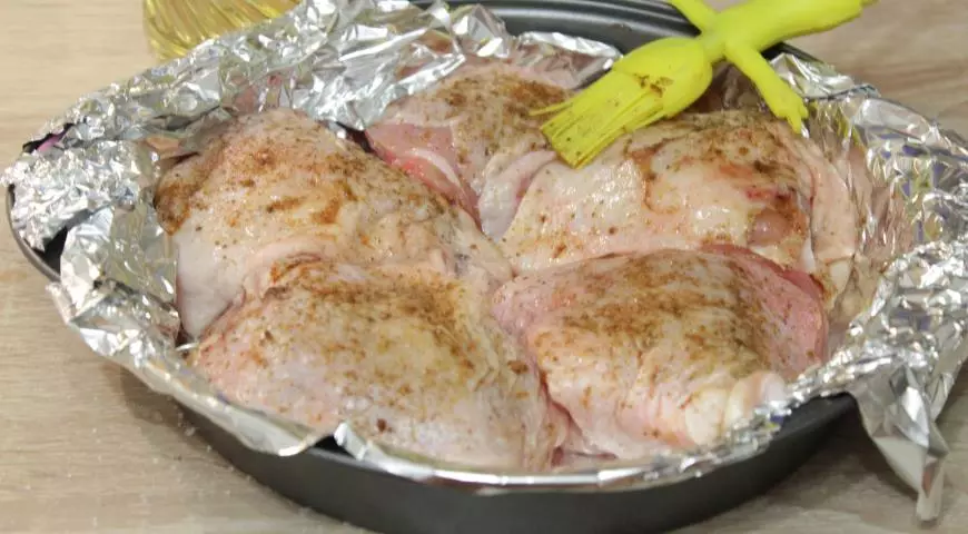 Photo Cocción Receta: Fragante Pollo Al Baked Bare, Paso No. 3