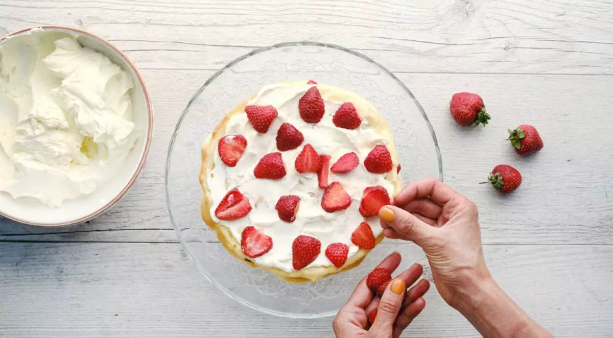 Kook mascarpone ja maasikaga, määrdekooki koor