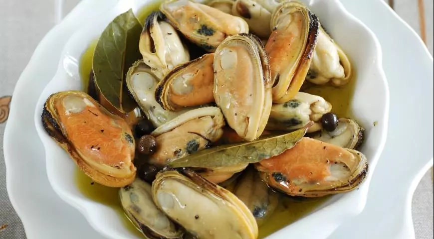 mussels ໃນນ້ໍາມັນ olive