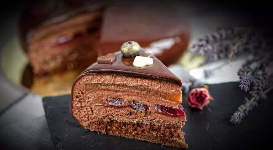 Herstellen von Schokoladen-Mousse-Kuchen