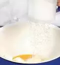 Stock foto madlavning opskrift: tærte med kål og æg, trin nummer 3