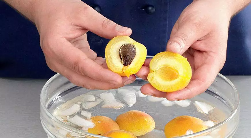 Cách loại bỏ da bằng Peach, Apricot, Nectarine 34907_4
