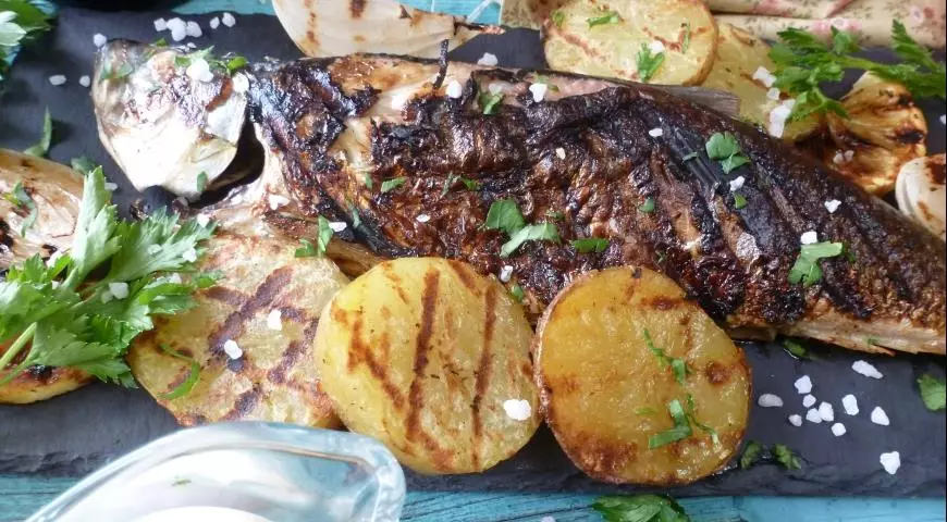 Herring grilled with sunbathing vegetables