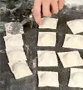 Photo de la préparation de la recette: Ravioli avec champignons et fromage, étape numéro 6