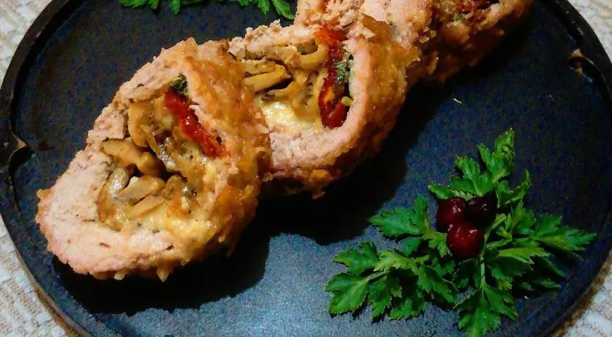 Pork bi champignons, tomato û şekir diherikî