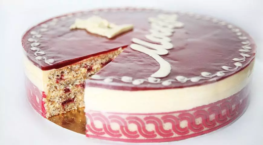Cake «Նուշ, Մալինայի հետ»