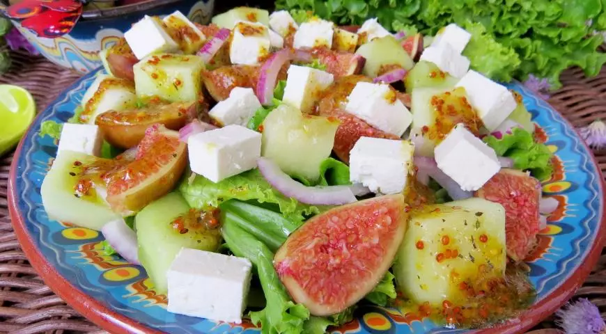 Salat mit Melone, Feigen- und Käse